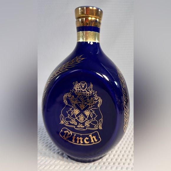 Haig’s Dimple | Dining | Scotch Whiskey Decanter Pinch Cobalt Blue ...